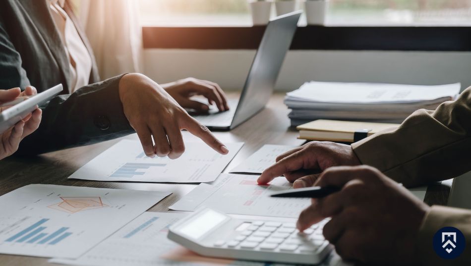 Cómo es la vida de un asesor de negocios - EDASE Blog